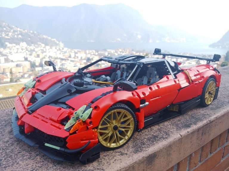 Classic Cars - Brick Car Garage